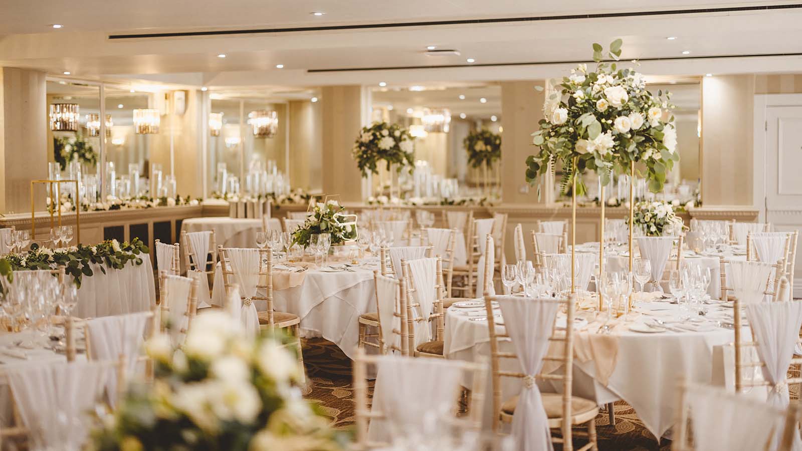 Last Minute Wedding Venues Kent | Brandshatch Place Hotel